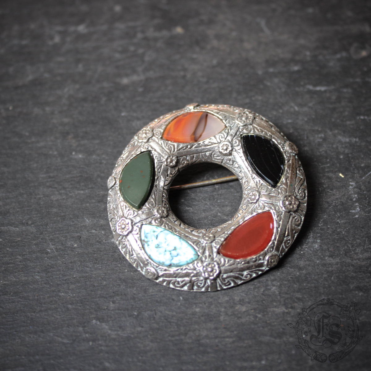 Vintage Arts and Crafts Inspired Brooch – Feral Strumpet